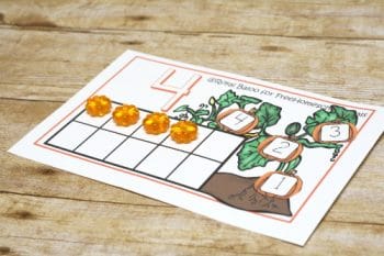 FREE PUMPKIN COUNTING MATS (Instant Download)