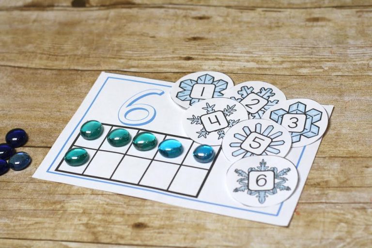 FREE WINTER COUNTING MATS (Instant Download)